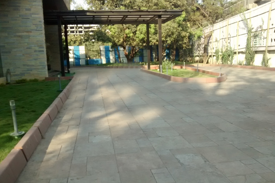 Hubtown Seasons Chembur, Mumbai - 2BHK & 3BHK Flats for Sale | Blox